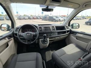 Pelēks Volkswagen Transporter 2017 Jelgava, ar dzinēja tilpumu 2.00 L un nobraukumu 256 tūkst. km par 13950 €, foto 7 vietnē AUTOMOTO.COM.LV