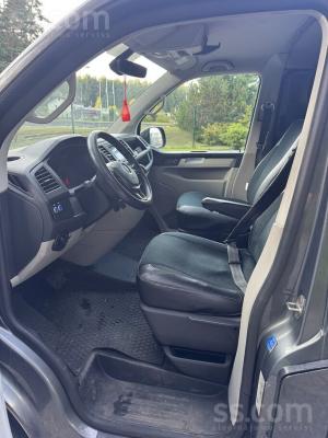 Grey Volkswagen Transporter 2017 in Riga, with an engine capacity of 2.00 L and mileage of 319 thousand km for 14500 €, photo 12 on AUTOMOTO.COM.LV