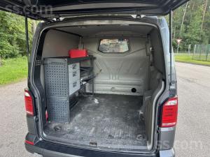 Grey Volkswagen Transporter 2017 in Riga, with an engine capacity of 2.00 L and mileage of 319 thousand km for 14500 €, photo 13 on AUTOMOTO.COM.LV