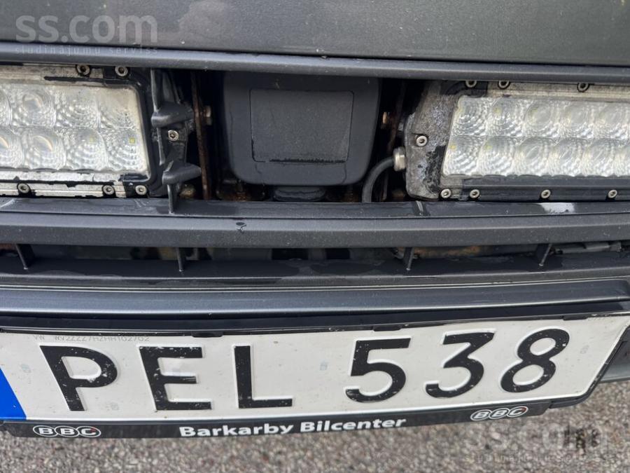 Grey Volkswagen Transporter 2017 in Riga, with an engine capacity of 2.00 L and mileage of 319 thousand km for 14500 €, photo 20 on AUTOMOTO.COM.LV