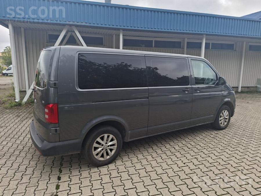 Pelēks Volkswagen Transporter 2017 Rīga, ar dzinēja tilpumu 2.00 L un nobraukumu 418 tūkst. km par 16350 €, foto 6 vietnē AUTOMOTO.COM.LV
