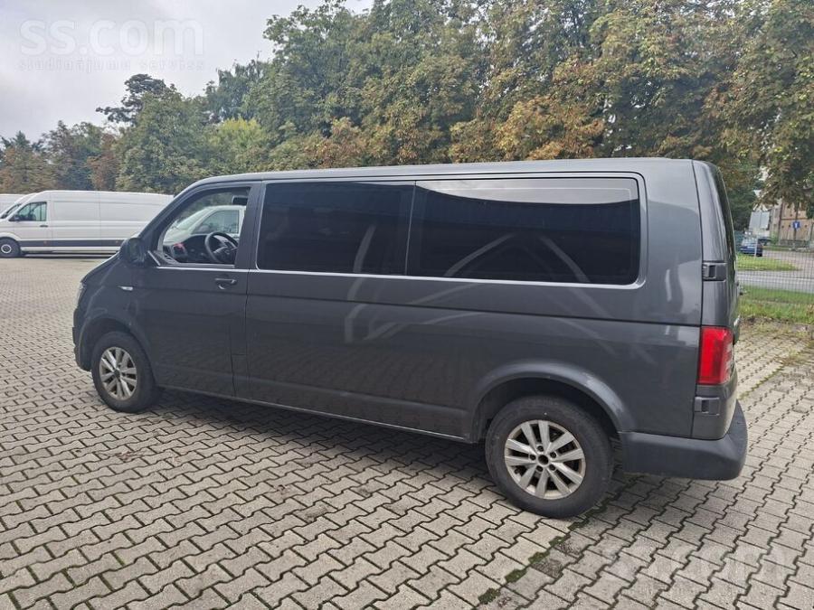 Pelēks Volkswagen Transporter 2017 Rīga, ar dzinēja tilpumu 2.00 L un nobraukumu 418 tūkst. km par 16350 €, foto 7 vietnē AUTOMOTO.COM.LV