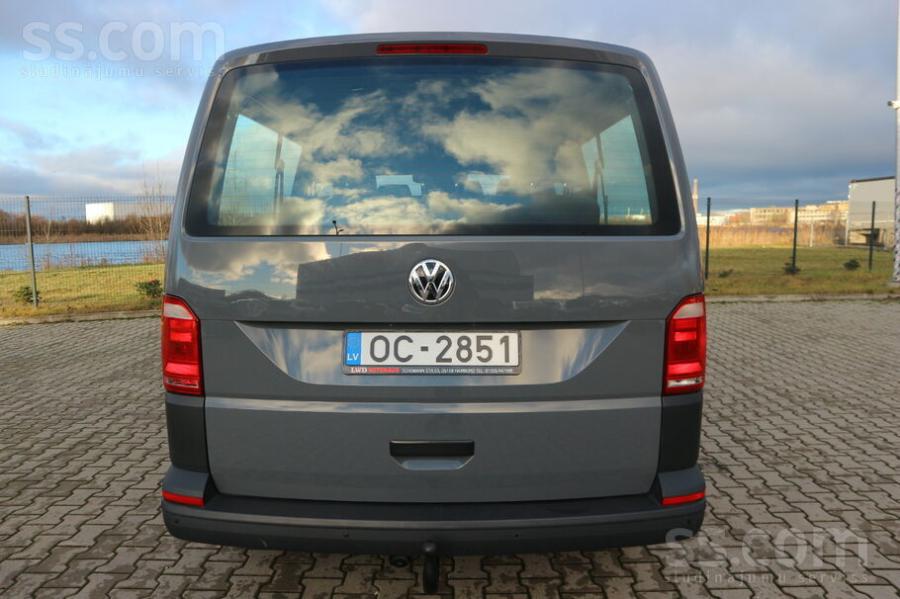 Grey Volkswagen Transporter 2019 in Riga, with an engine capacity of 2.00 L and mileage of 249 thousand km for 16000 €, photo 9 on AUTOMOTO.COM.LV