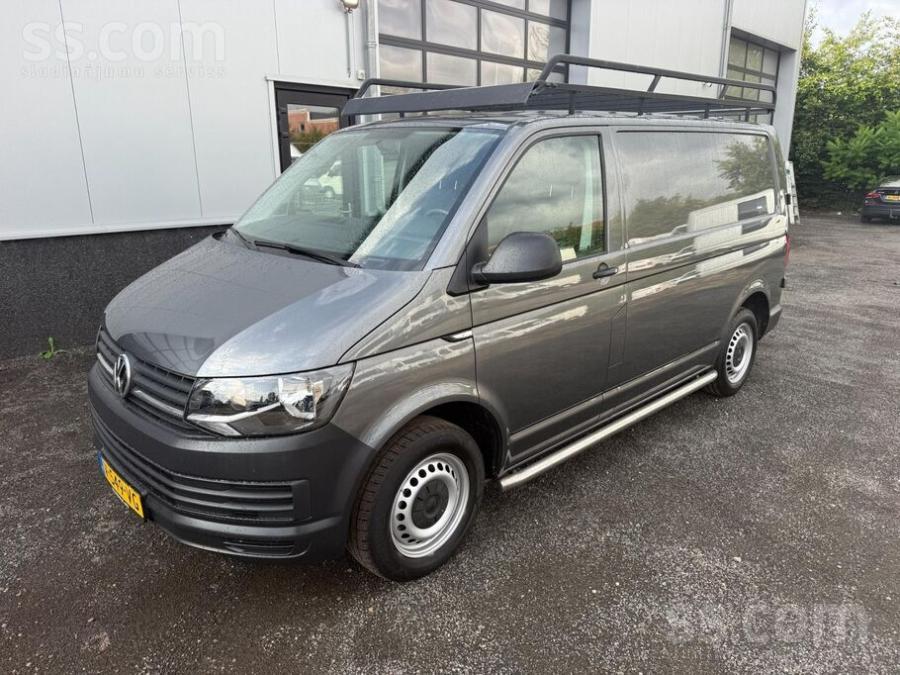 Pelēks Volkswagen Transporter 2019 Rīga, ar dzinēja tilpumu 2.00 L un nobraukumu 102 tūkst. km par 16500 €, foto 1 vietnē AUTOMOTO.COM.LV