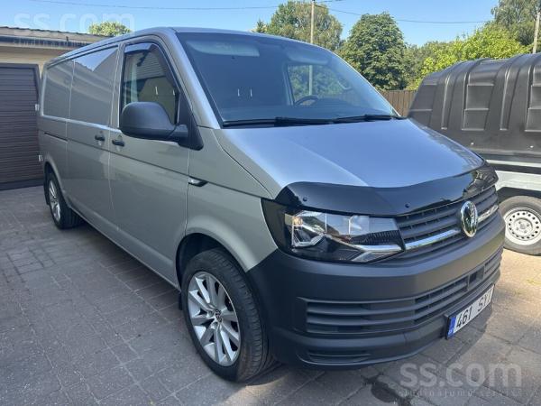 Pelēks Volkswagen Transporter 2019 Tallina, ar dzinēja tilpumu 2.00 L un nobraukumu 176 tūkst. km par 19500 €, foto 2 vietnē AUTOMOTO.COM.LV