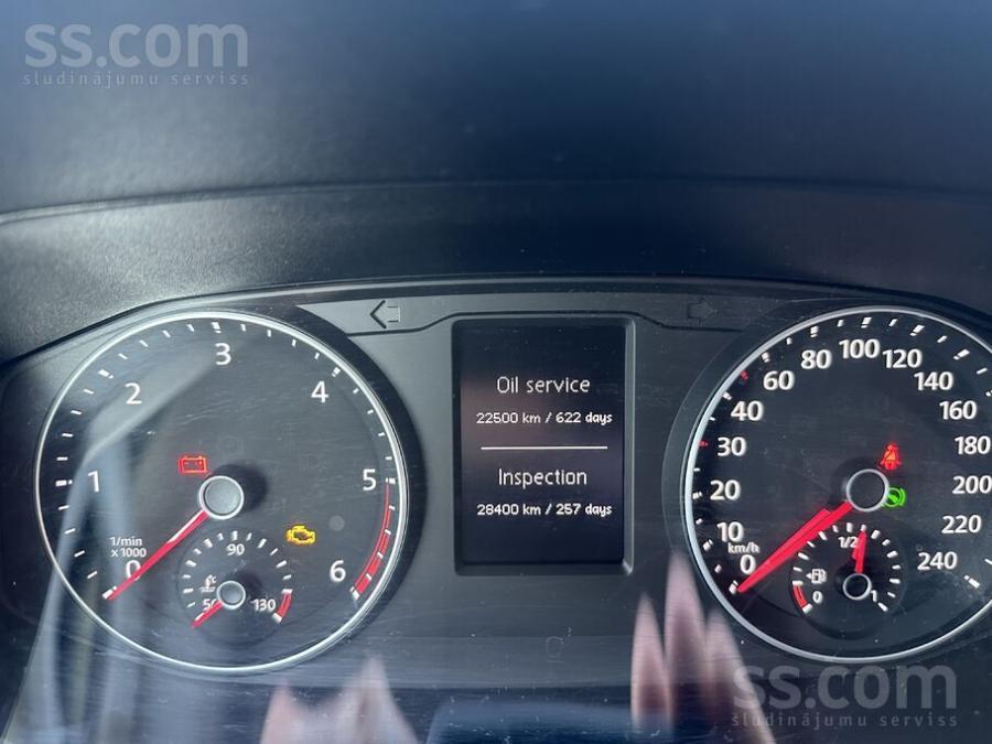 Pelēks Volkswagen Transporter 2019 Tallina, ar dzinēja tilpumu 2.00 L un nobraukumu 176 tūkst. km par 19500 €, foto 16 vietnē AUTOMOTO.COM.LV