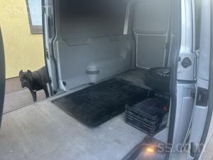 Pelēks Volkswagen Transporter 2019 Tallina, ar dzinēja tilpumu 2.00 L un nobraukumu 176 tūkst. km par 19500 €, foto 26 vietnē AUTOMOTO.COM.LV