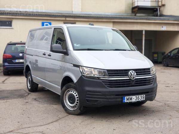 Pelēks Volkswagen Transporter 2020 Rīga, ar dzinēja tilpumu 2.00 L un nobraukumu 221 tūkst. km par 12700 €, foto 1 vietnē AUTOMOTO.COM.LV