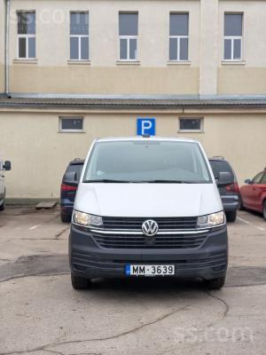Grey Volkswagen Transporter 2020 in Riga, with an engine capacity of 2.00 L and mileage of 221 thousand km for 12700 €, photo 3 on AUTOMOTO.COM.LV
