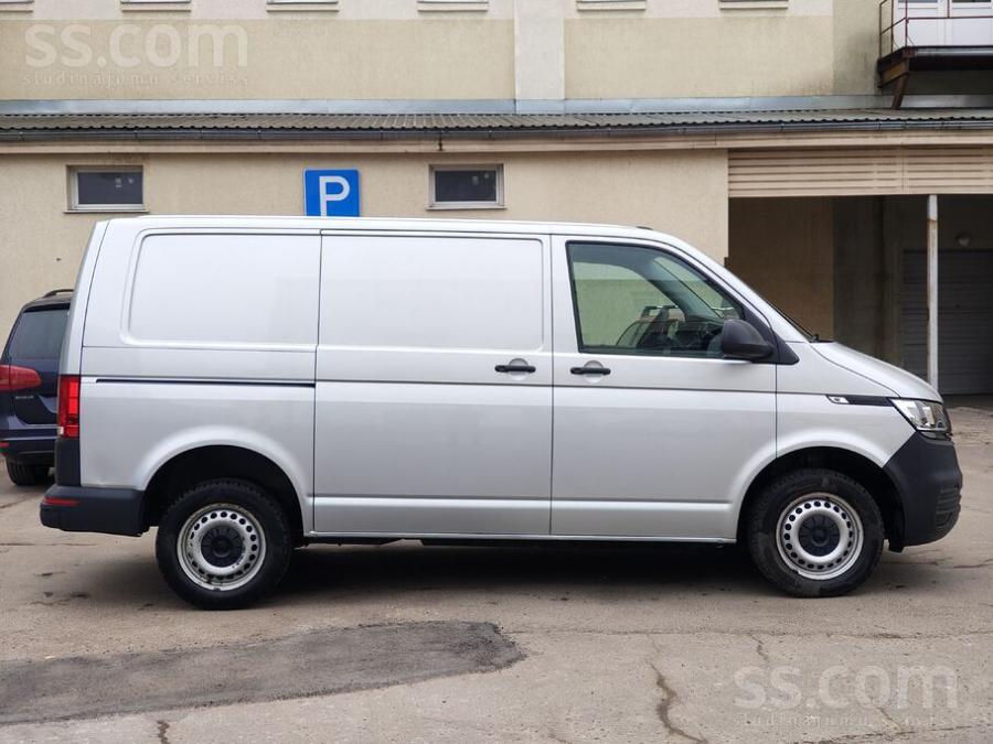 Grey Volkswagen Transporter 2020 in Riga, with an engine capacity of 2.00 L and mileage of 221 thousand km for 12700 €, photo 5 on AUTOMOTO.COM.LV