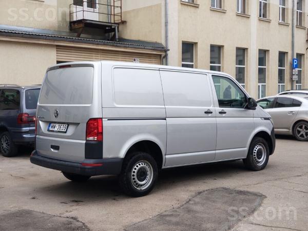 Pelēks Volkswagen Transporter 2020 Rīga, ar dzinēja tilpumu 2.00 L un nobraukumu 221 tūkst. km par 12700 €, foto 6 vietnē AUTOMOTO.COM.LV