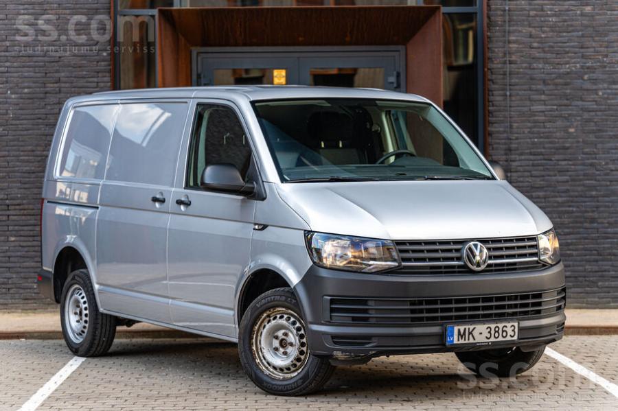 Pelēks Volkswagen Transporter 2020 Rīga, ar dzinēja tilpumu 2.00 L un nobraukumu 180 tūkst. km par 12500 €, foto 1 vietnē AUTOMOTO.COM.LV