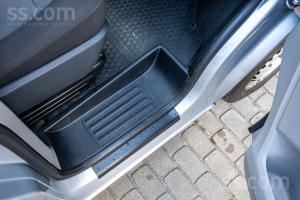 Pelēks Volkswagen Transporter 2020 Rīga, ar dzinēja tilpumu 2.00 L un nobraukumu 180 tūkst. km par 12500 €, foto 20 vietnē AUTOMOTO.COM.LV