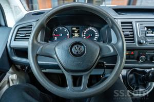 Pelēks Volkswagen Transporter 2020 Rīga, ar dzinēja tilpumu 2.00 L un nobraukumu 180 tūkst. km par 12500 €, foto 22 vietnē AUTOMOTO.COM.LV