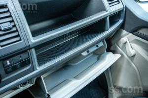 Pelēks Volkswagen Transporter 2020 Rīga, ar dzinēja tilpumu 2.00 L un nobraukumu 180 tūkst. km par 12500 €, foto 28 vietnē AUTOMOTO.COM.LV