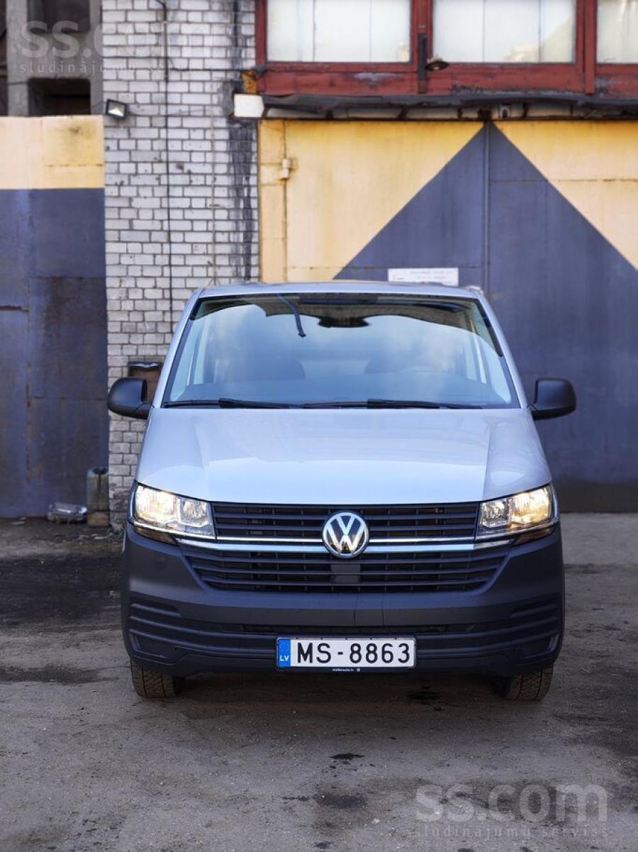 Pelēks Volkswagen Transporter 2021 Rīga, ar dzinēja tilpumu 2.00 L un nobraukumu 102 tūkst. km par 15500 €, foto 4 vietnē AUTOMOTO.COM.LV