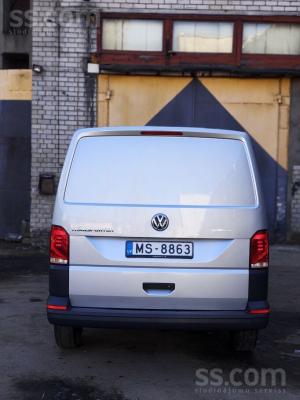 Pelēks Volkswagen Transporter 2021 Rīga, ar dzinēja tilpumu 2.00 L un nobraukumu 102 tūkst. km par 15500 €, foto 10 vietnē AUTOMOTO.COM.LV