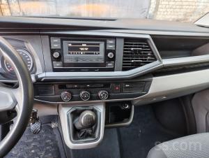 Pelēks Volkswagen Transporter 2021 Rīga, ar dzinēja tilpumu 2.00 L un nobraukumu 102 tūkst. km par 15500 €, foto 13 vietnē AUTOMOTO.COM.LV