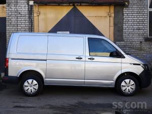 Pelēks Volkswagen Transporter 2021 Rīga, ar dzinēja tilpumu 2.00 L un nobraukumu 117 tūkst. km par 18250 €, foto 9 vietnē AUTOMOTO.COM.LV