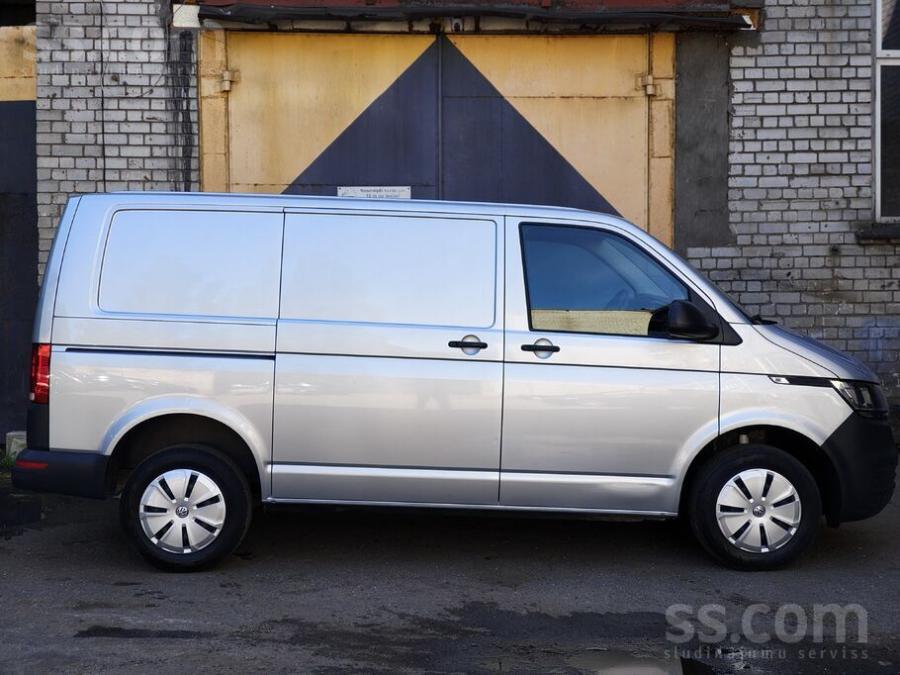 Pelēks Volkswagen Transporter 2021 Rīga, ar dzinēja tilpumu 2.00 L un nobraukumu 117 tūkst. km par 18250 €, foto 9 vietnē AUTOMOTO.COM.LV