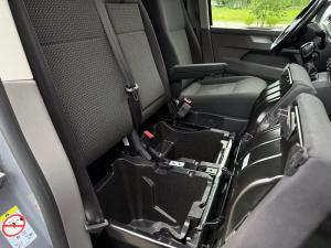 Серый Фольксваген Transporter 2021 в Рига, объемом двигателя 2.00 л и пробегом 228 тыс. км за 20999 €, фото 15 на AUTOMOTO.COM.LV