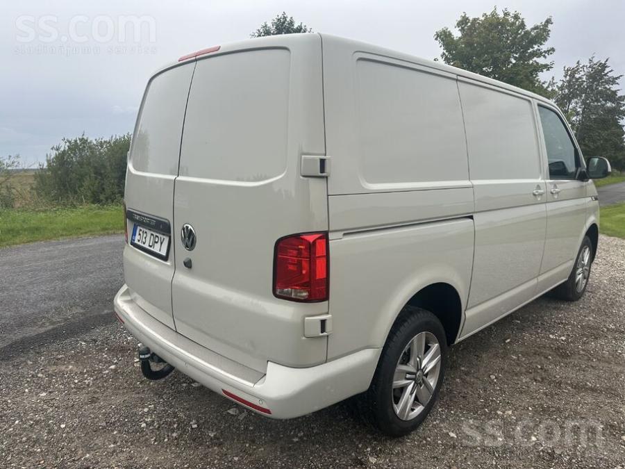 Pelēks Volkswagen Transporter 2021 Tallina, ar dzinēja tilpumu 2.00 L un nobraukumu 159 tūkst. km par 21800 €, foto 4 vietnē AUTOMOTO.COM.LV