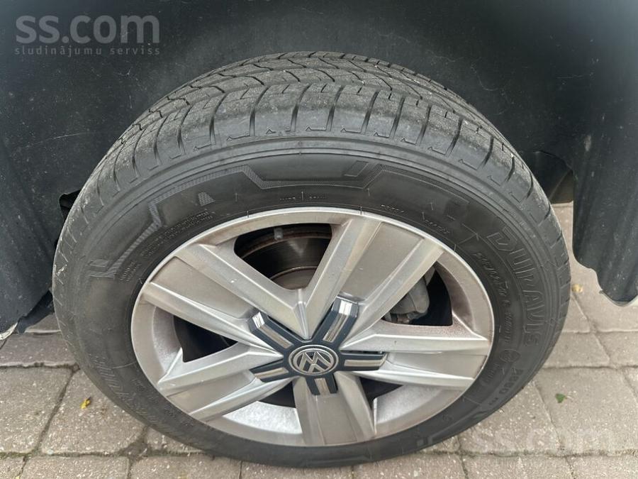 Pelēks Volkswagen Transporter 2021 Tallina, ar dzinēja tilpumu 2.00 L un nobraukumu 159 tūkst. km par 21800 €, foto 22 vietnē AUTOMOTO.COM.LV