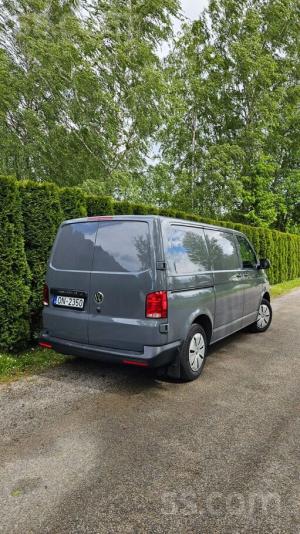 Grey Volkswagen Transporter 2023 in Valmiera, with an engine capacity of 2.00 L and mileage of 162 thousand km for 19200 €, photo 4 on AUTOMOTO.COM.LV