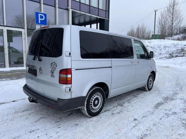 Grey Volkswagen Transporter 2005 in Vilnius, with an engine capacity of 1.90 L and mileage of 270 thousand km for 5550 €, photo 5 on AUTOMOTO.COM.LV