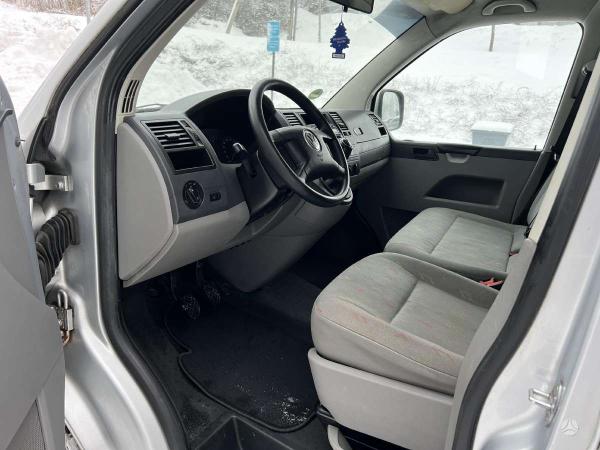 Grey Volkswagen Transporter 2005 in Vilnius, with an engine capacity of 1.90 L and mileage of 270 thousand km for 5550 €, photo 10 on AUTOMOTO.COM.LV