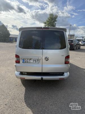 Pelēks Volkswagen Transporter 2006 Viļņa, ar dzinēja tilpumu 1.90 L un nobraukumu 400 tūkst. km par 7700 €, foto 7 vietnē AUTOMOTO.COM.LV