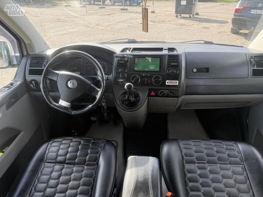Pelēks Volkswagen Transporter 2006 Viļņa, ar dzinēja tilpumu 1.90 L un nobraukumu 400 tūkst. km par 7700 €, foto 12 vietnē AUTOMOTO.COM.LV