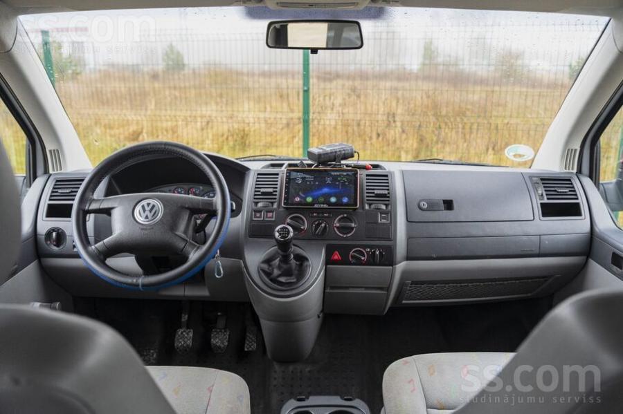 Pelēks Volkswagen Transporter 2007 Rīga, ar dzinēja tilpumu 2.40 L un nobraukumu 298 tūkst. km par 5990 €, foto 11 vietnē AUTOMOTO.COM.LV