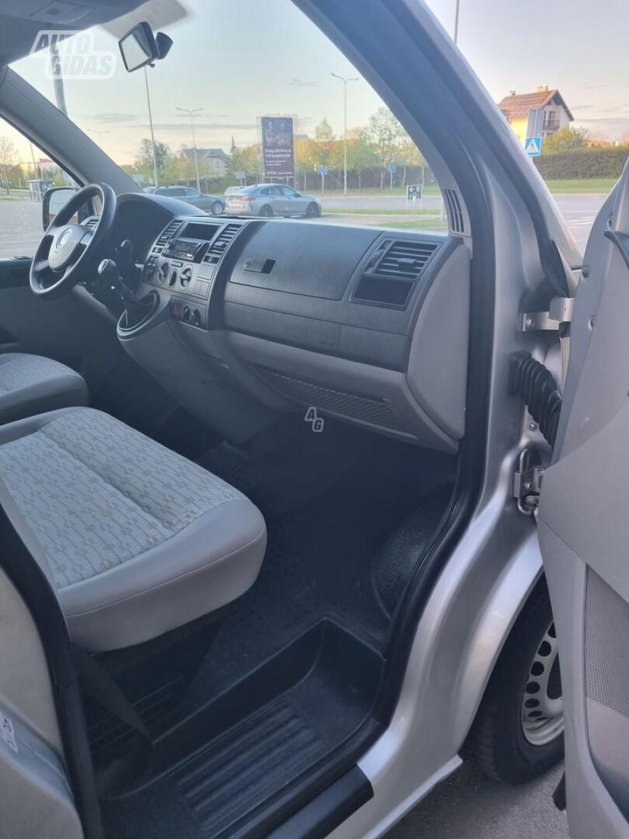 Pelēks Volkswagen Transporter 2008 Klaipėda, ar dzinēja tilpumu 1.90 L un nobraukumu 350 tūkst. km par 6900 €, foto 12 vietnē AUTOMOTO.COM.LV