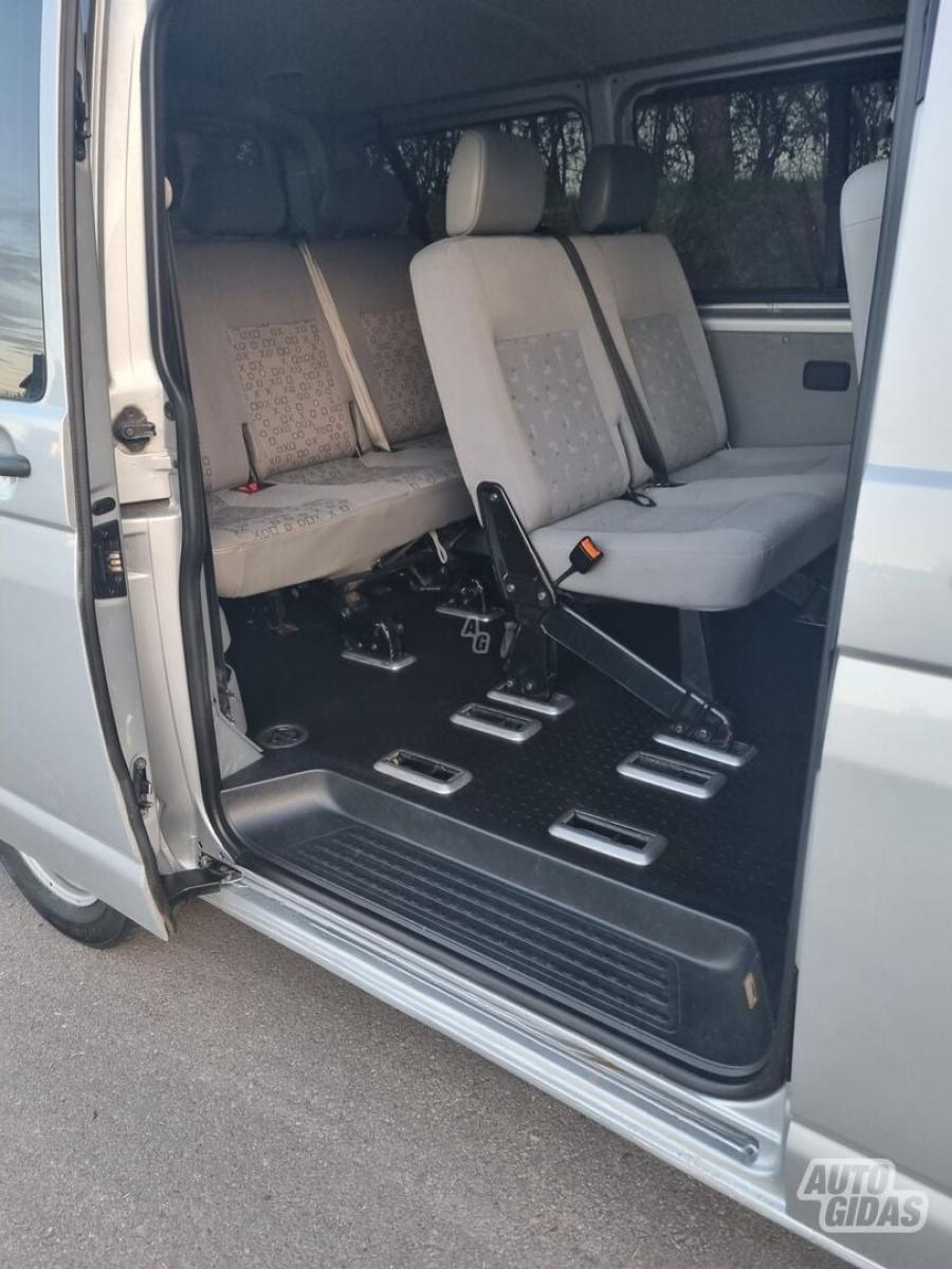 Pelēks Volkswagen Transporter 2008 Klaipėda, ar dzinēja tilpumu 1.90 L un nobraukumu 350 tūkst. km par 6900 €, foto 14 vietnē AUTOMOTO.COM.LV