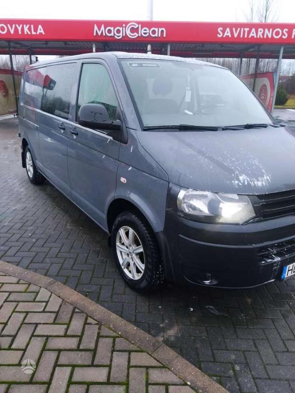 Pelēks Volkswagen Transporter 2014 Rokiškis, ar dzinēja tilpumu 1.97 L un nobraukumu 434 tūkst. km par 8900 €, foto 1 vietnē AUTOMOTO.COM.LV