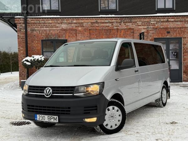 Pelēks Volkswagen Transporter 2015 Valka, ar dzinēja tilpumu 2.00 L un nobraukumu 179 tūkst. km par 15100 €, foto 1 vietnē AUTOMOTO.COM.LV