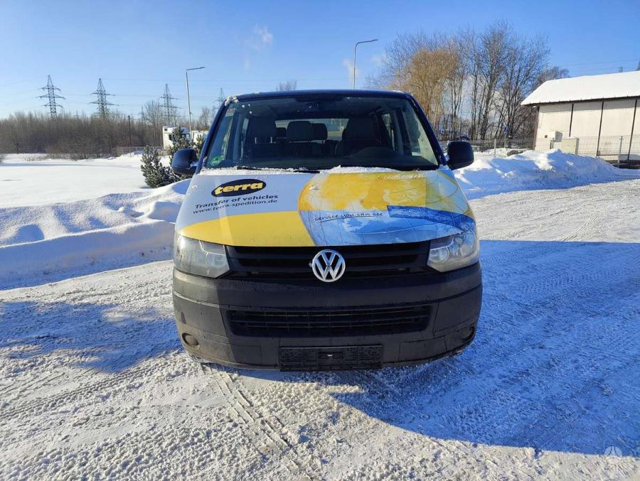 Pelēks Volkswagen Transporter 2015 Kauņa, ar dzinēja tilpumu 2.00 L un nobraukumu 450 tūkst. km par 10900 €, foto 2 vietnē AUTOMOTO.COM.LV