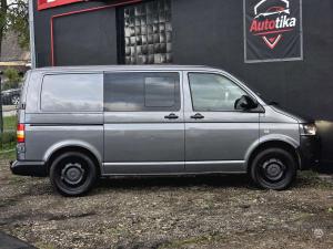 Pelēks Volkswagen Transporter 2015 Šauļi, ar dzinēja tilpumu 2.00 L un nobraukumu 174 tūkst. km par 7500 €, foto 3 vietnē AUTOMOTO.COM.LV