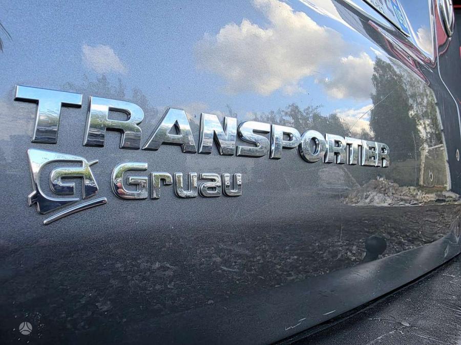 Pelēks Volkswagen Transporter 2015 Šauļi, ar dzinēja tilpumu 2.00 L un nobraukumu 174 tūkst. km par 7500 €, foto 14 vietnē AUTOMOTO.COM.LV