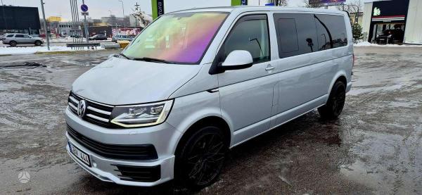 Grey Volkswagen Transporter 2017 in Kaunas, with an engine capacity of 1.97 L and mileage of 200 thousand km for 20500 €, photo 8 on AUTOMOTO.COM.LV