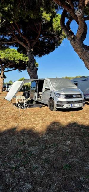 Grey Volkswagen Transporter 2017 in Kaunas, with an engine capacity of 1.97 L and mileage of 217 thousand km for 12400 €, photo 3 on AUTOMOTO.COM.LV