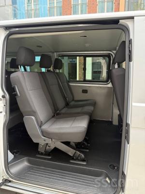 Grey Volkswagen Transporter 2017 in Tallinn, with an engine capacity of 2.00 L and mileage of 157 thousand km for 15999 €, photo 20 on AUTOMOTO.COM.LV