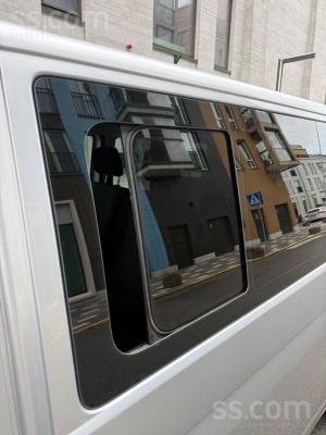 Grey Volkswagen Transporter 2017 in Tallinn, with an engine capacity of 2.00 L and mileage of 157 thousand km for 15999 €, photo 22 on AUTOMOTO.COM.LV