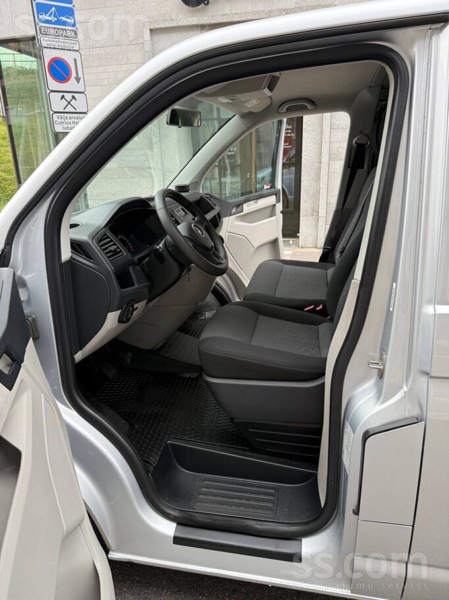 Grey Volkswagen Transporter 2017 in Tallinn, with an engine capacity of 2.00 L and mileage of 157 thousand km for 15999 €, photo 23 on AUTOMOTO.COM.LV