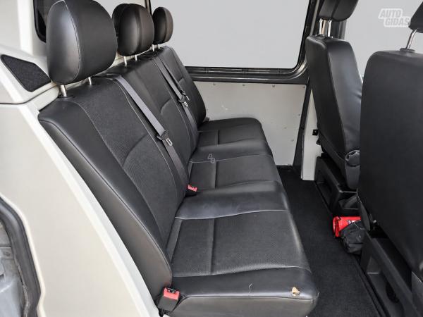 Pelēks Volkswagen Transporter 2018 Viļņa, ar dzinēja tilpumu 2.00 L un nobraukumu 188 tūkst. km par 15450 €, foto 8 vietnē AUTOMOTO.COM.LV