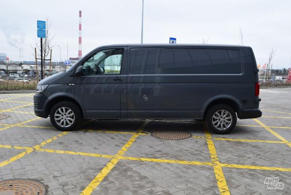 Pelēks Volkswagen Transporter 2019 Viļņa, ar dzinēja tilpumu 2.00 L un nobraukumu 592 tūkst. km par 9700 €, foto 4 vietnē AUTOMOTO.COM.LV