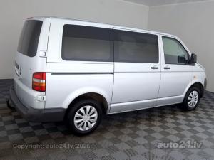 Pelēks Volkswagen Transporter 2004 Tallina, ar dzinēja tilpumu 2.50 L un nobraukumu 289 tūkst. km par 2999 €, foto 3 vietnē AUTOMOTO.COM.LV