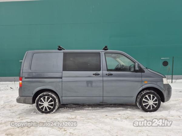 Pelēks Volkswagen Transporter 2005 Tallina, ar dzinēja tilpumu 1.90 L un nobraukumu 244 tūkst. km par 4998 €, foto 3 vietnē AUTOMOTO.COM.LV