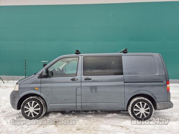 Pelēks Volkswagen Transporter 2005 Tallina, ar dzinēja tilpumu 1.90 L un nobraukumu 244 tūkst. km par 4998 €, foto 4 vietnē AUTOMOTO.COM.LV